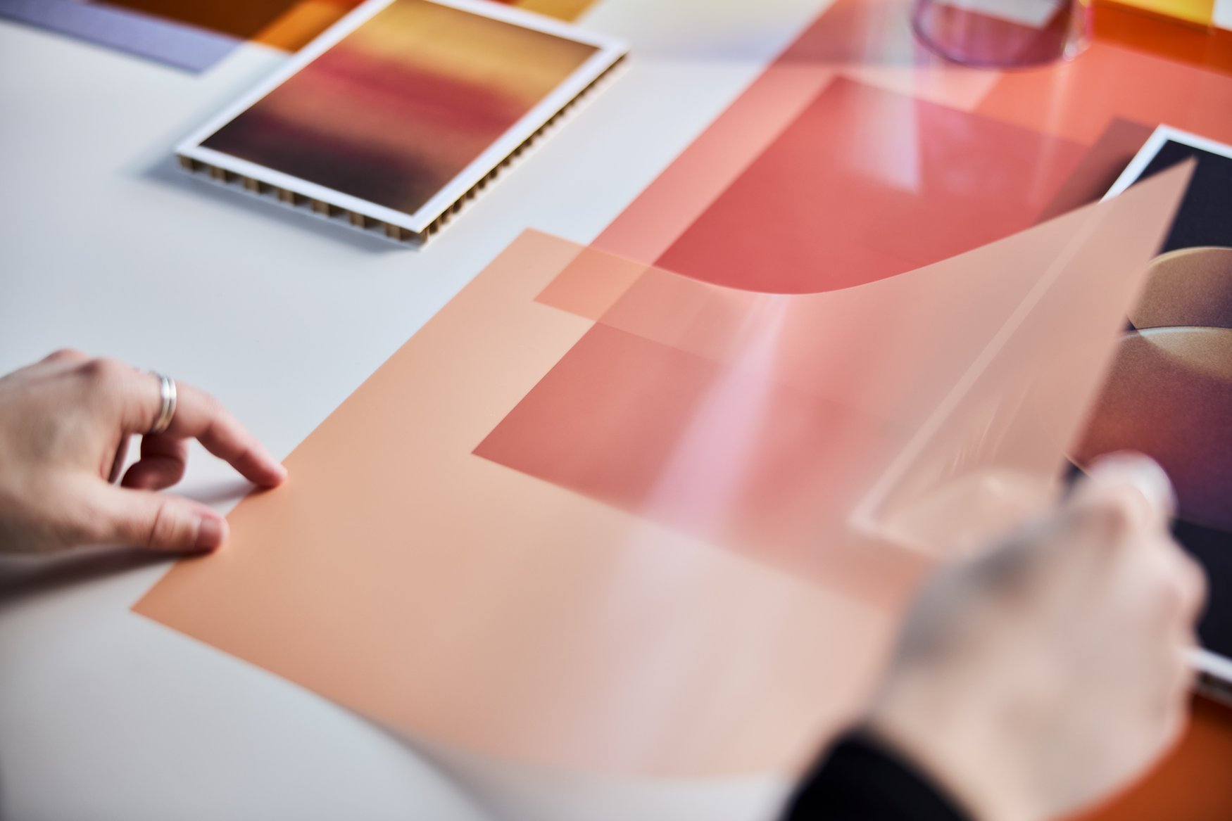 New Aspects #01: Colour Transparency